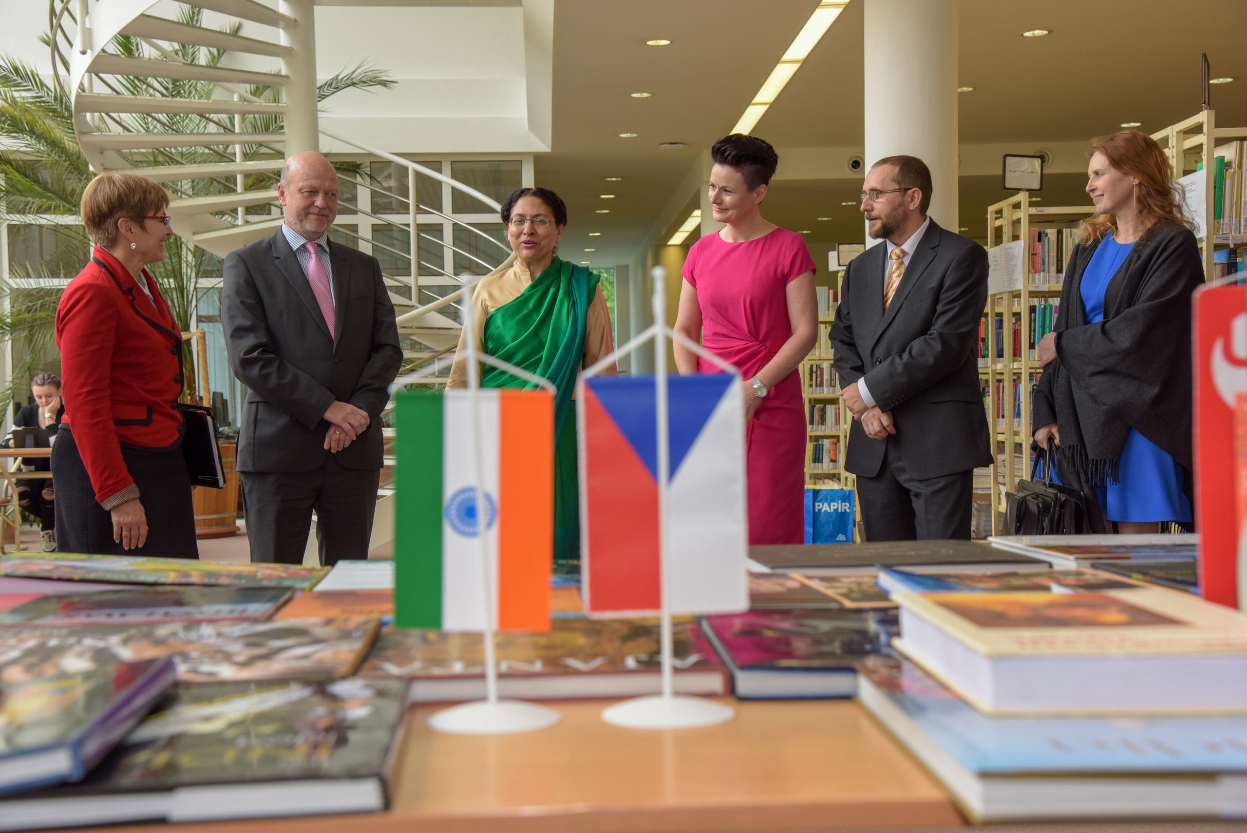 Indian Ambassador Narinder Chauhan visits the University of Pardubice | Univerzita Pardubice