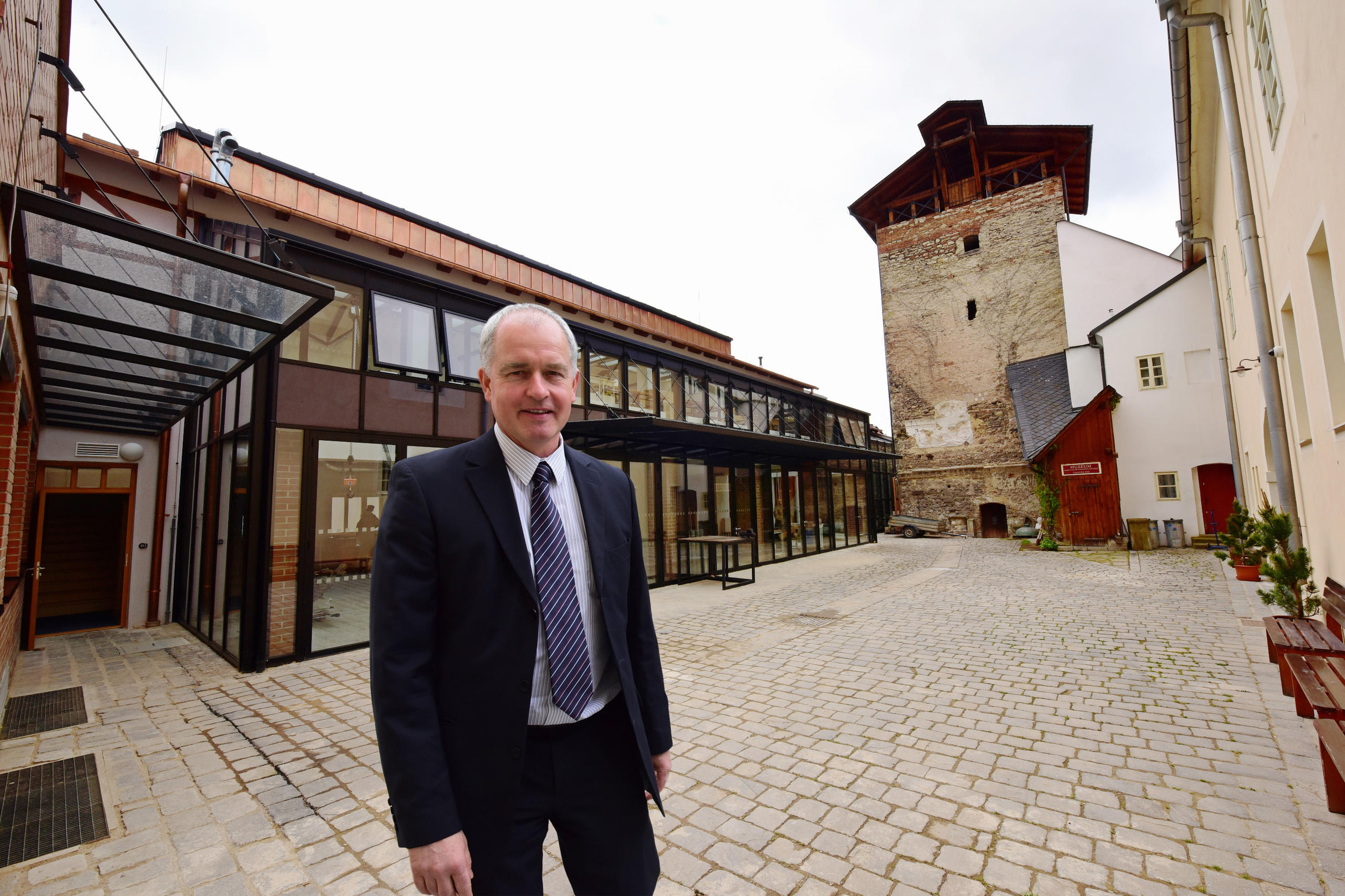 Karol Bayer z Fakulty restaurování převezme nejvýznamnější ocenění ...