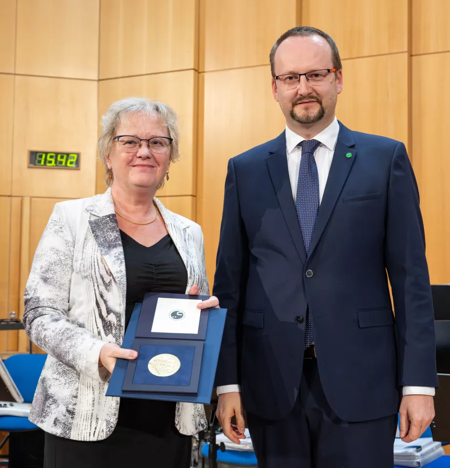 Univerzita Pardubice získala další profesorky a profesory | Univerzita Pardubice