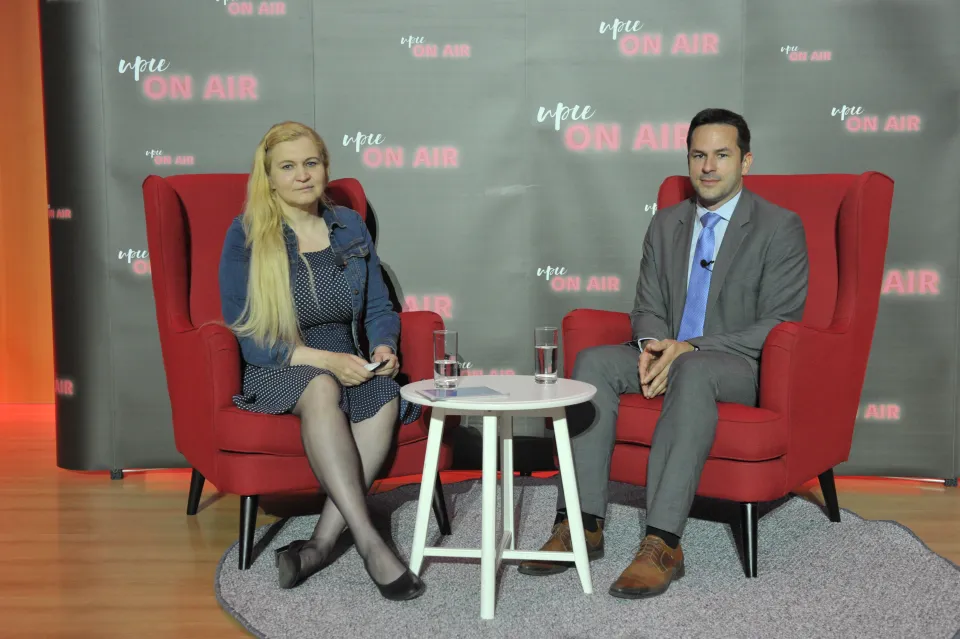 UPCE On Air: Vladan Hanulík, historik, Fakulta filozofická | Univerzita ...
